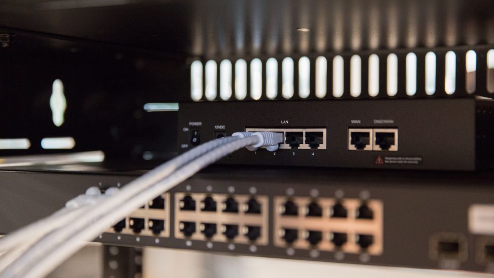 Wired vs Wireless Smart Home Systems: Which to Choose? - S3 Europe